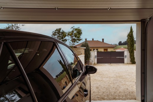 Motorise your garage door to ease your life!
