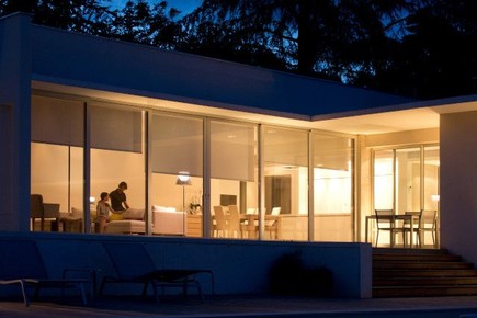 Discover our solutions to motorise your blinds and curtains