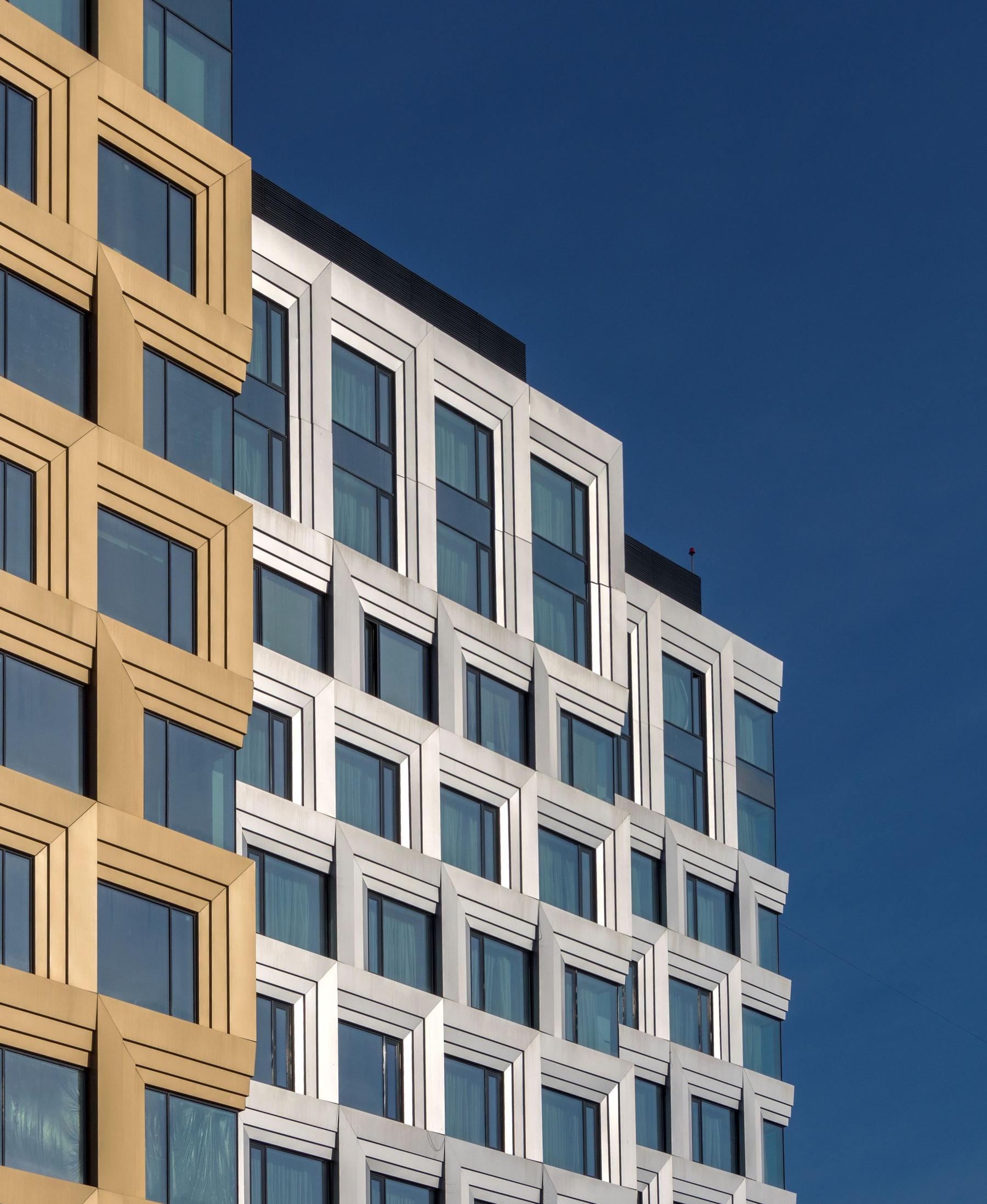 Somfy improves the performance of facades by automating solar shading ...